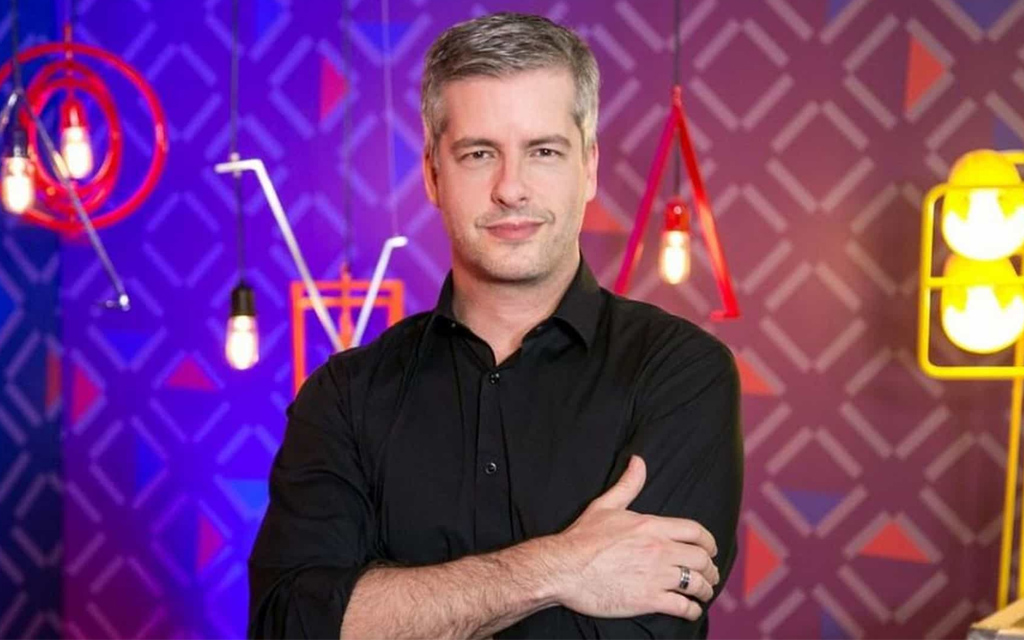 Victor Chaves anuncia o primeiro álbum da carreira solo - Festanejo